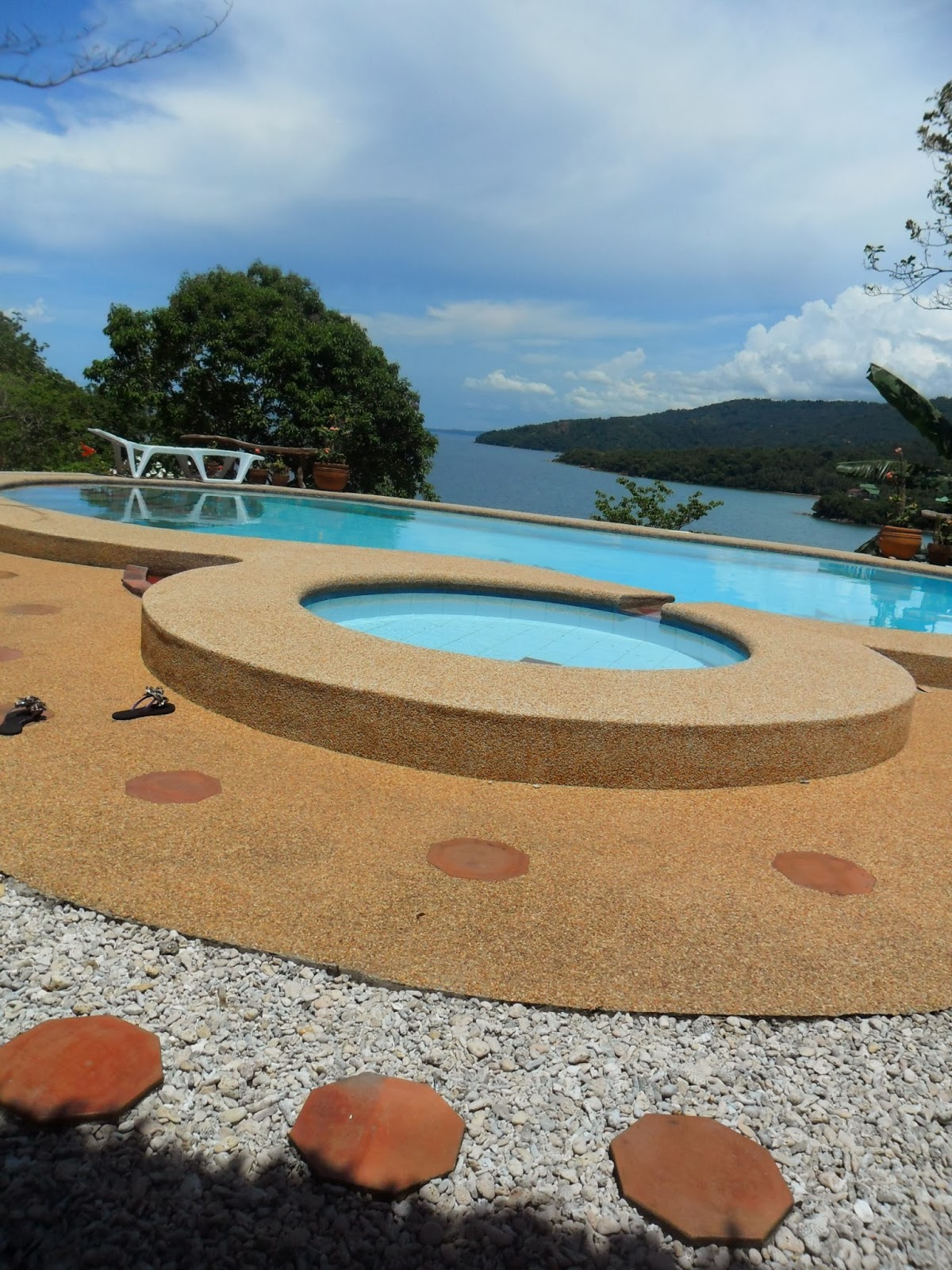 Tara Gumala: Muelle Bay, Puerto Galera