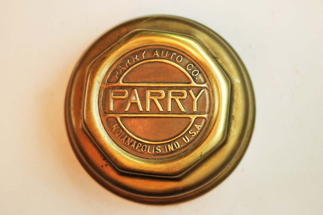 American Auto Emblems: PARRY/NEW PARRY