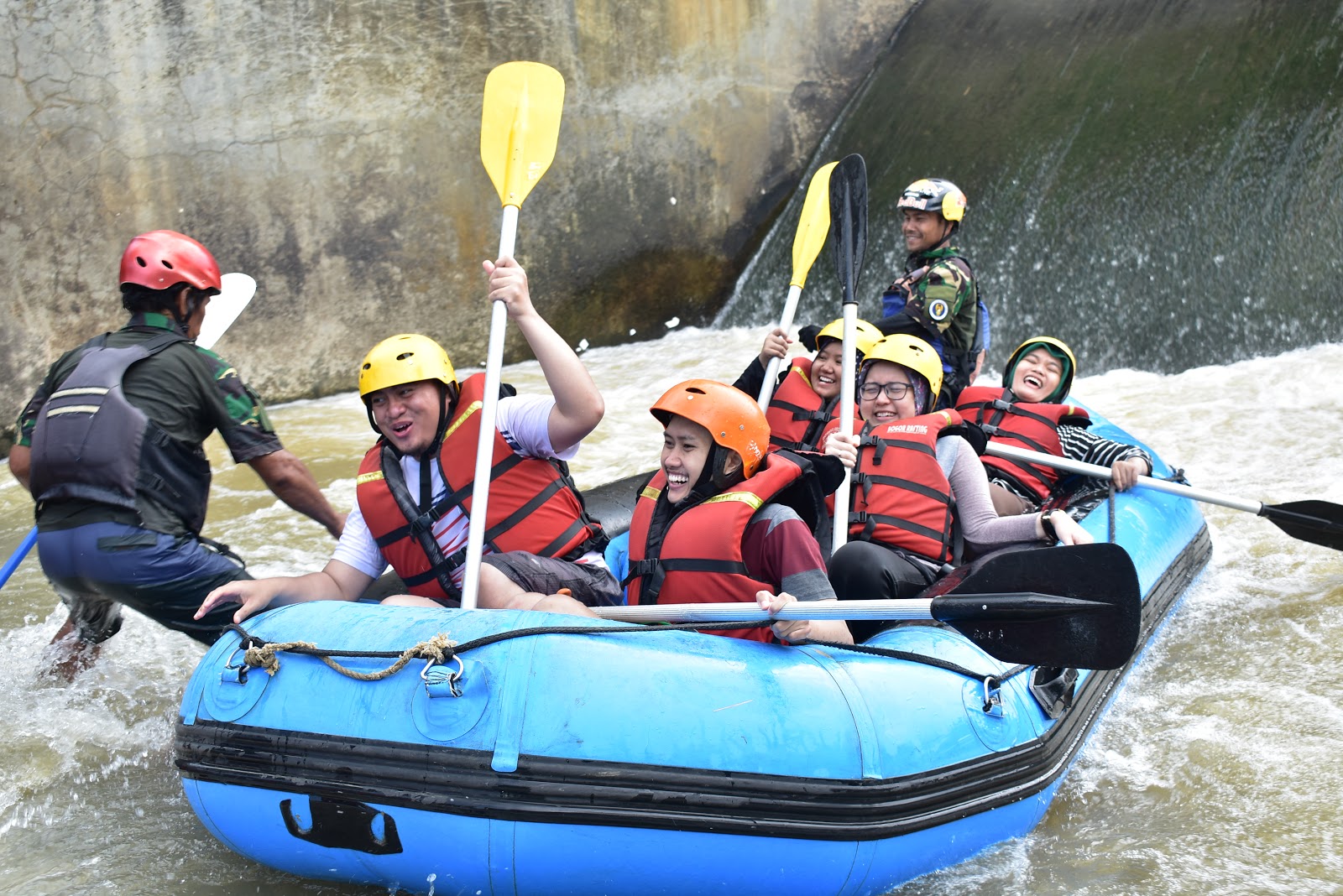 Geng Slurup-Slurup x Alamanda Outbound & Rafting