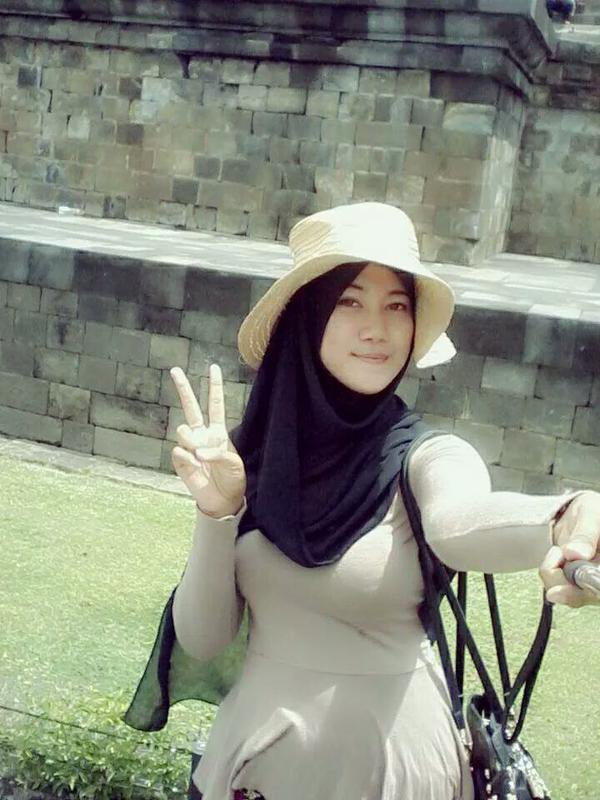 KOLEKSI BOKEP TERBARU PALING HOT GADIS BERHIJAB