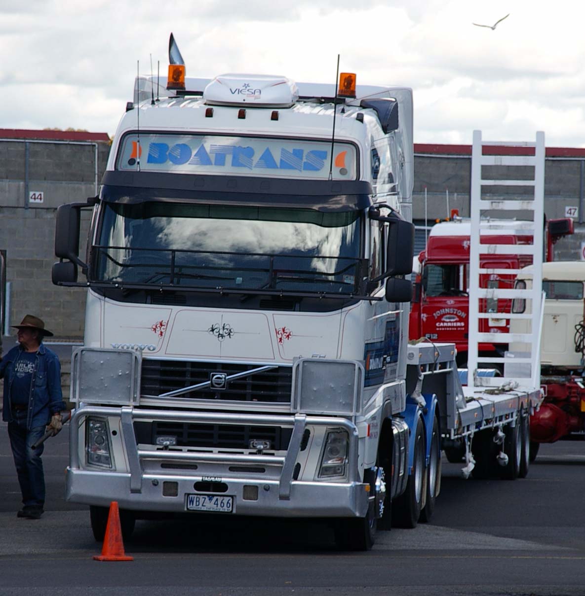Historic Trucks: HCVC Sandown Display Day 2012 - English and European makes