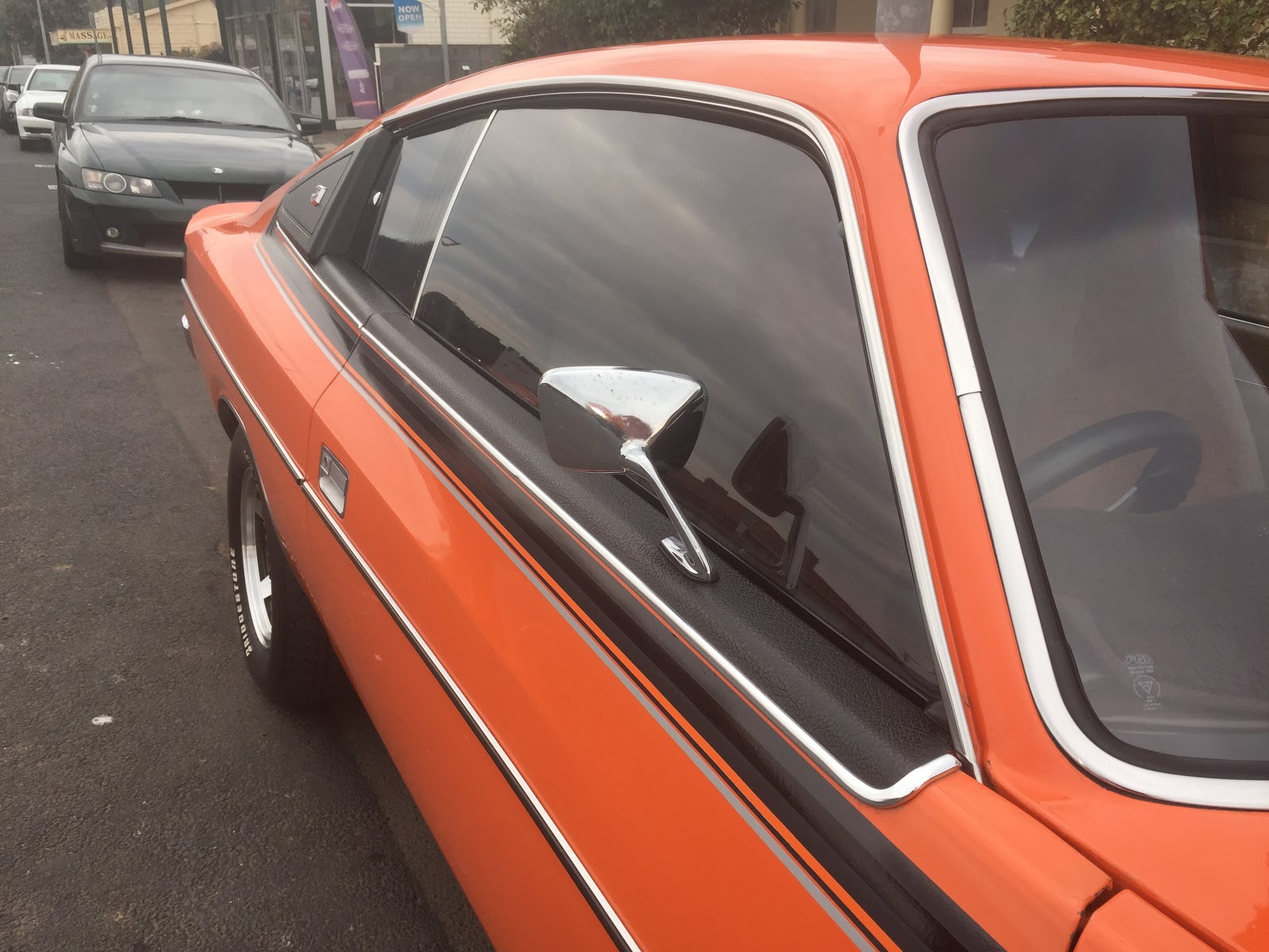 Random # 123: CL Valiant Charger