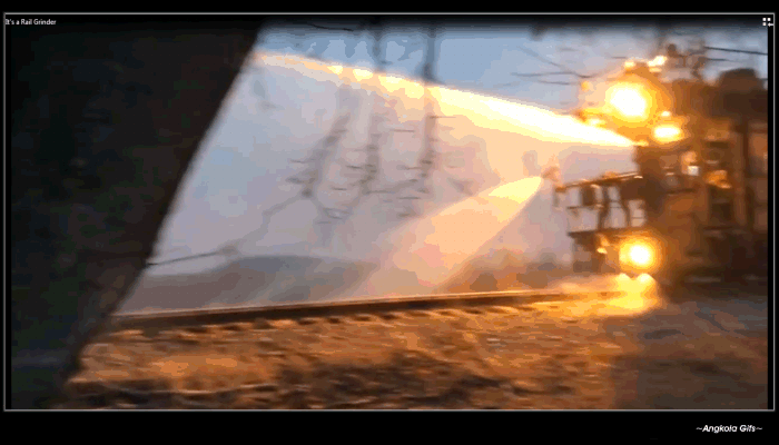 Macam Status Angkola Facebook: Railgrinder : Train for grinding rails ...