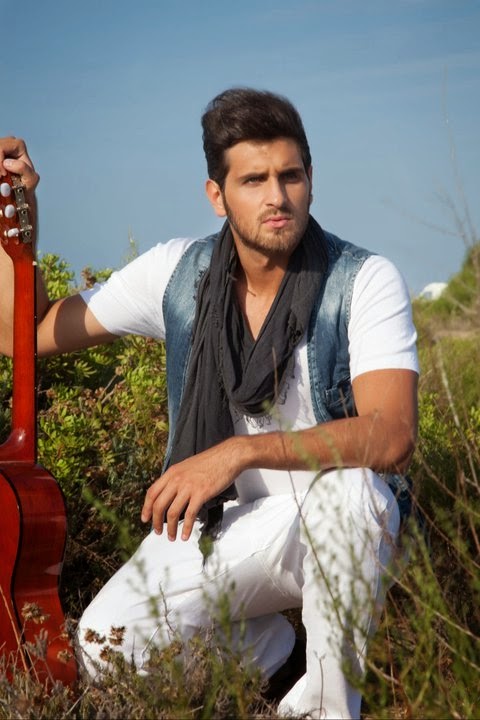 Susana Pérez TV: ROBER SÁNCHEZ, UN VALENCIANO CON ARTE EN EL ESCENARIO ...