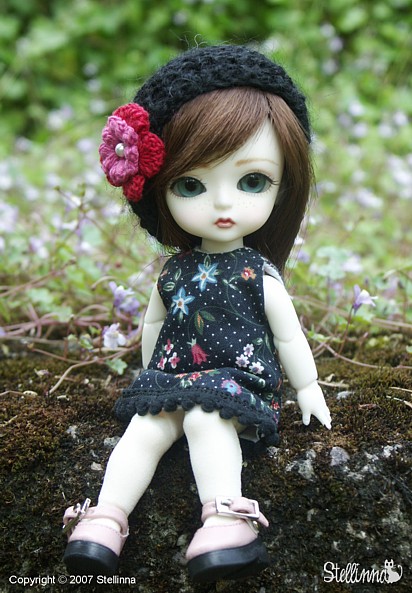 Rose: Cut Dolls