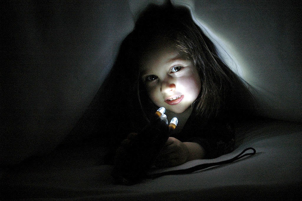 8 Ways To Help If Your Child Is Afraid Of The Dark | Diva Likes