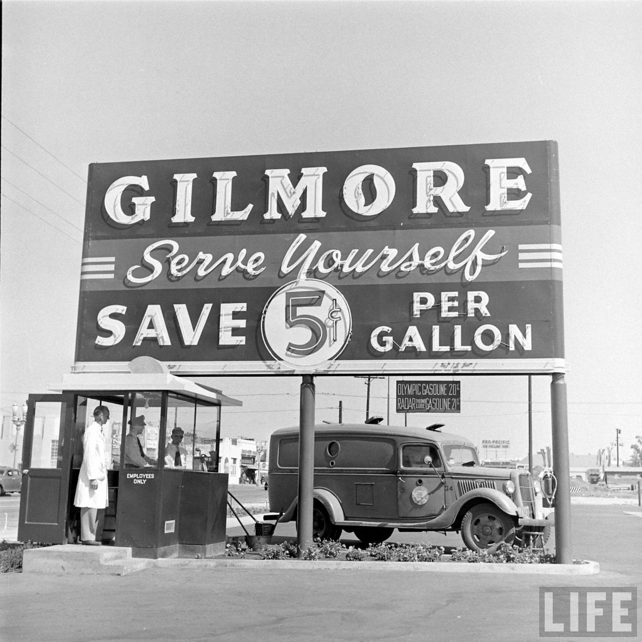 Gilmore Oil’s Gas-A-Teria, One of the First Self Serve Gas Stations in ...