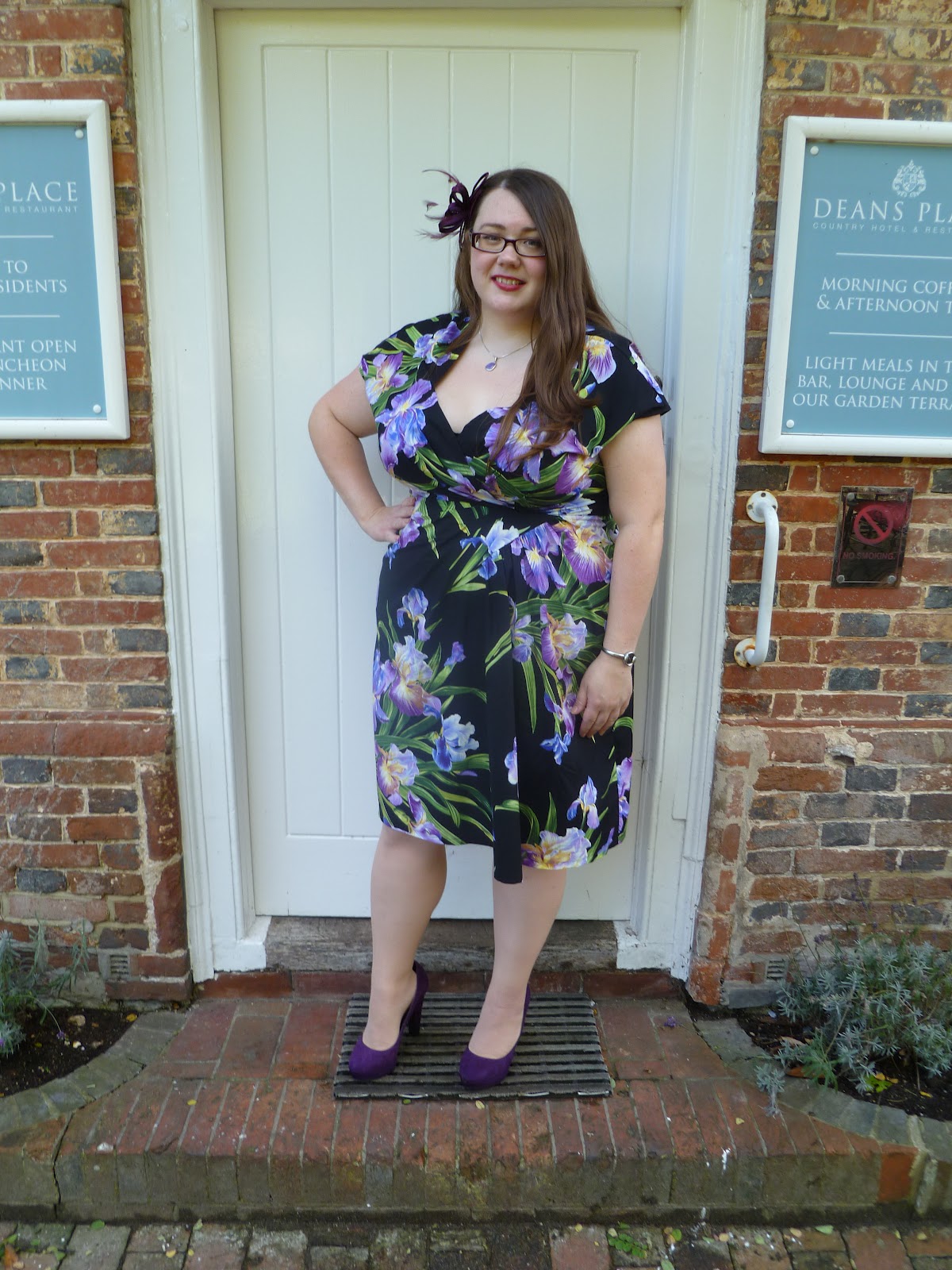 52-46-54: Get Cutie Iris Starlett Dress