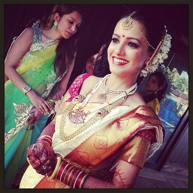 Actress Anitha Wedding Photos - Sexy Photolite