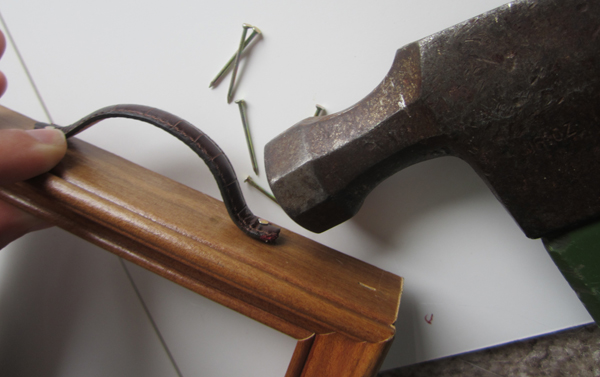 Shades Of Tangerine: Photo Frame Tray (DIY)