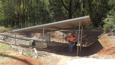 TRACKS, TRAILS AND COASTS NEAR MELBOURNE : Silvan Dam Inlet Aqueduct