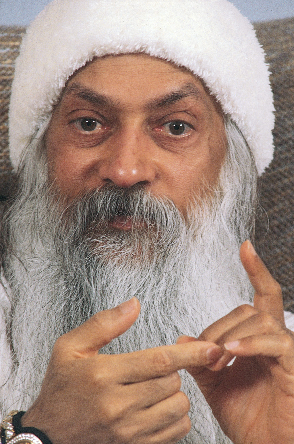 Osho's Beautiful Pictures Part-5 - Oshodhara Community