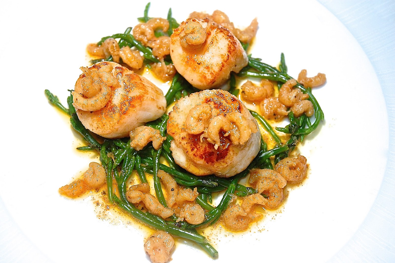 nueva cocina: Hand Dived Scallops, Potted Shrimp Butter, Samphire