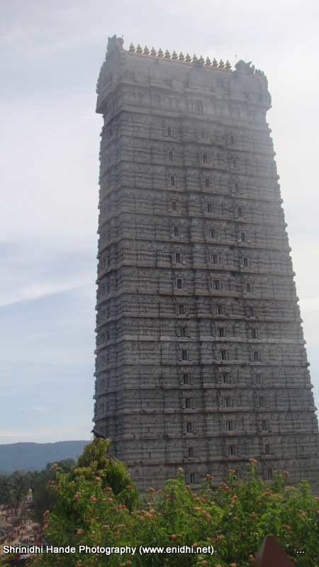 Murudeshwara Temple, Beach, Lord Shiva statue - eNidhi India Travel Blog