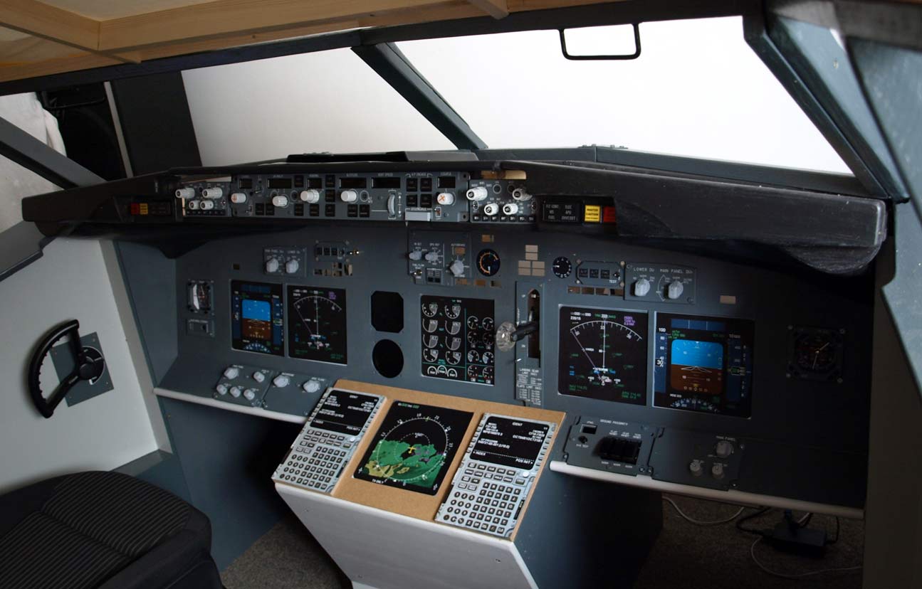 Boeing 737 Homecockpit: MIP (Main Instrumenten Panel) + CDU