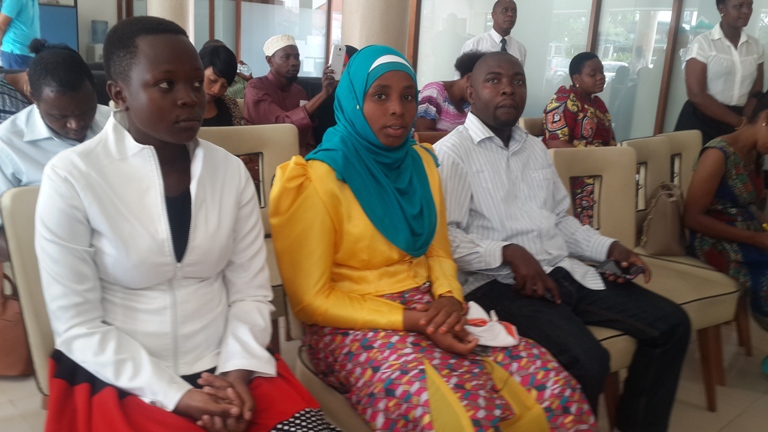 KARIMJEE JIVANJEE FOUNDATION REWARDS YOUNG SCIENTISTS 2016 - TANGA RAHA ...