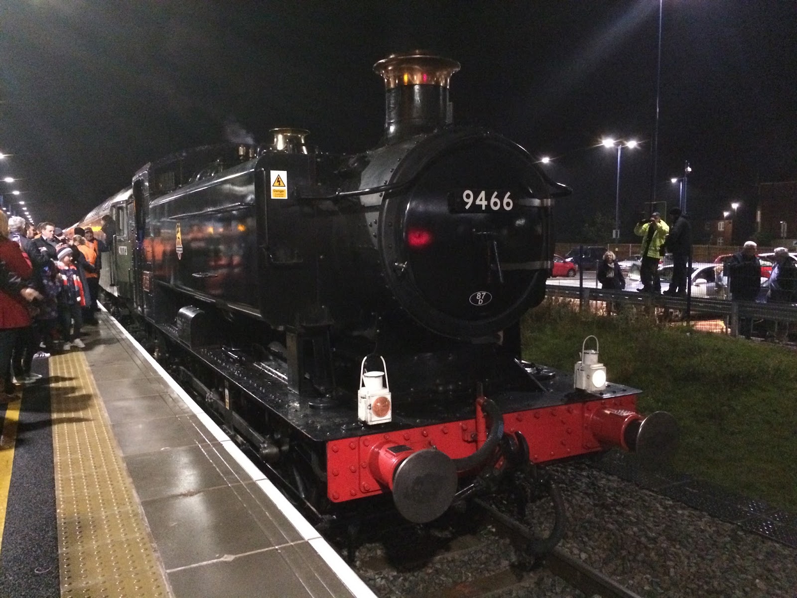 Sam's World: The "Pannier Rambler IV" - Panniers On The Main Line...