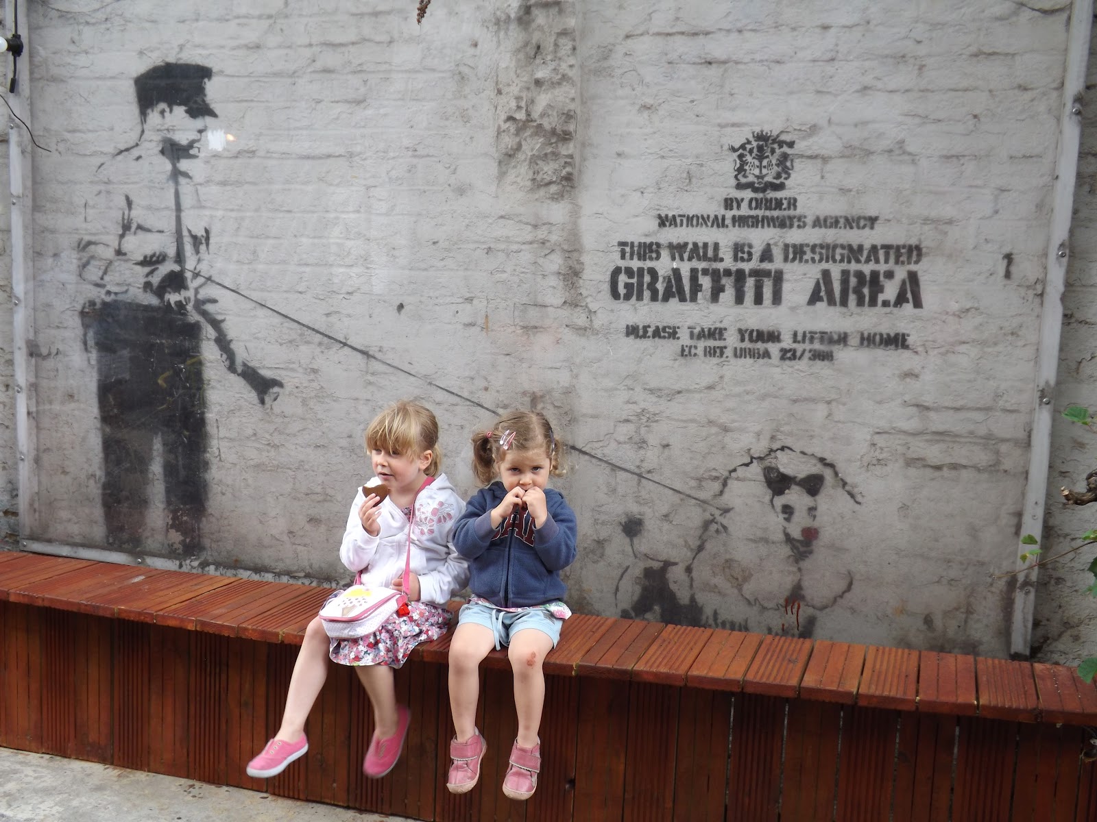 Me and my shadow: Kids Get Arty - Exploring Banksy