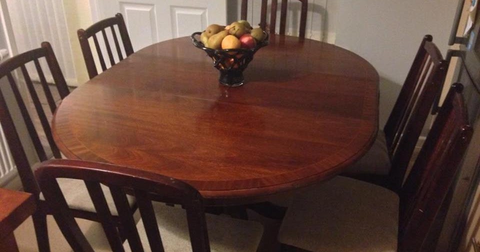 Dining Tables and Chairs : Used dining table and chairs