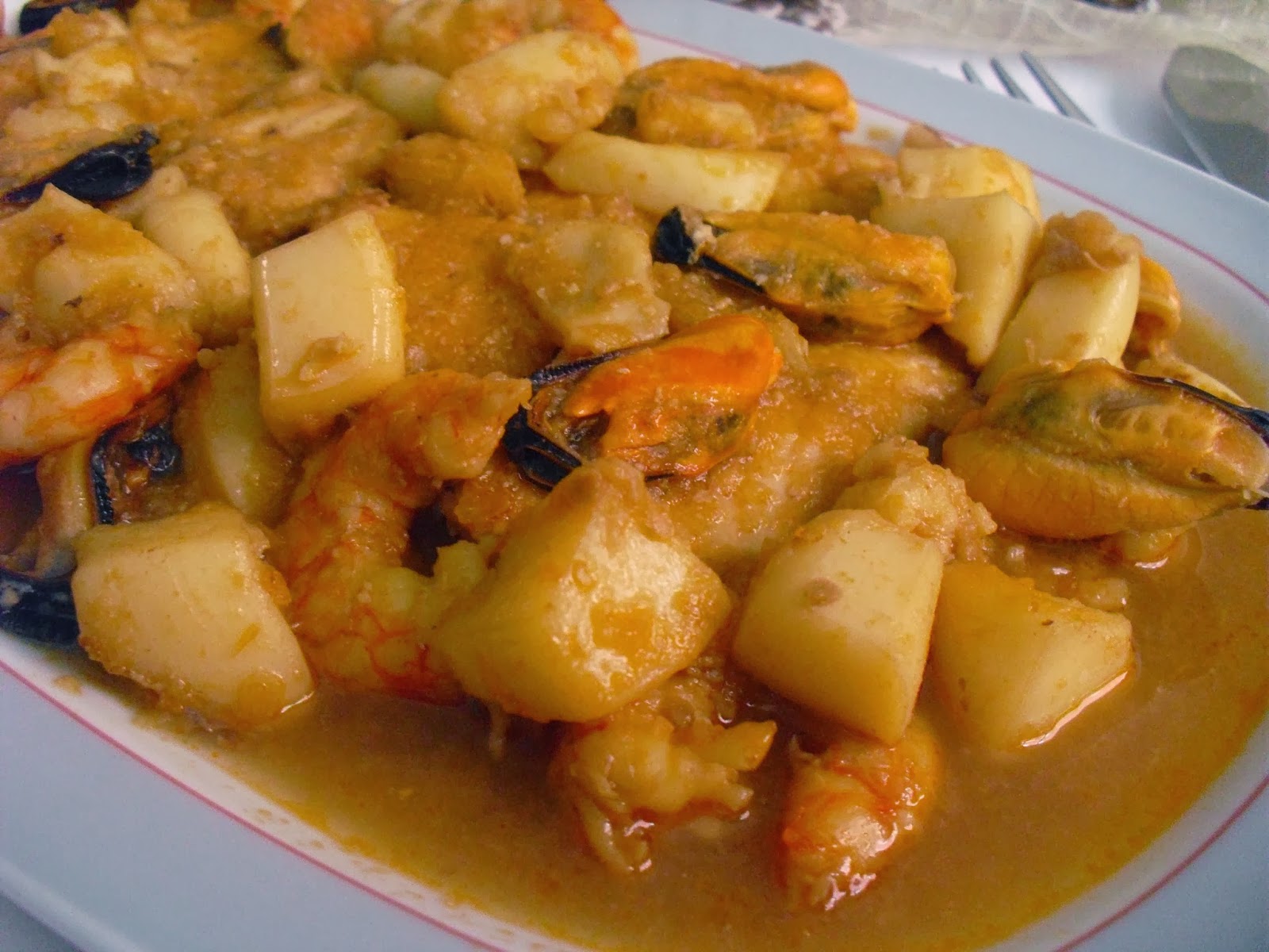 Zarzuela de pescado y marisco ~ Con sabor a huerto