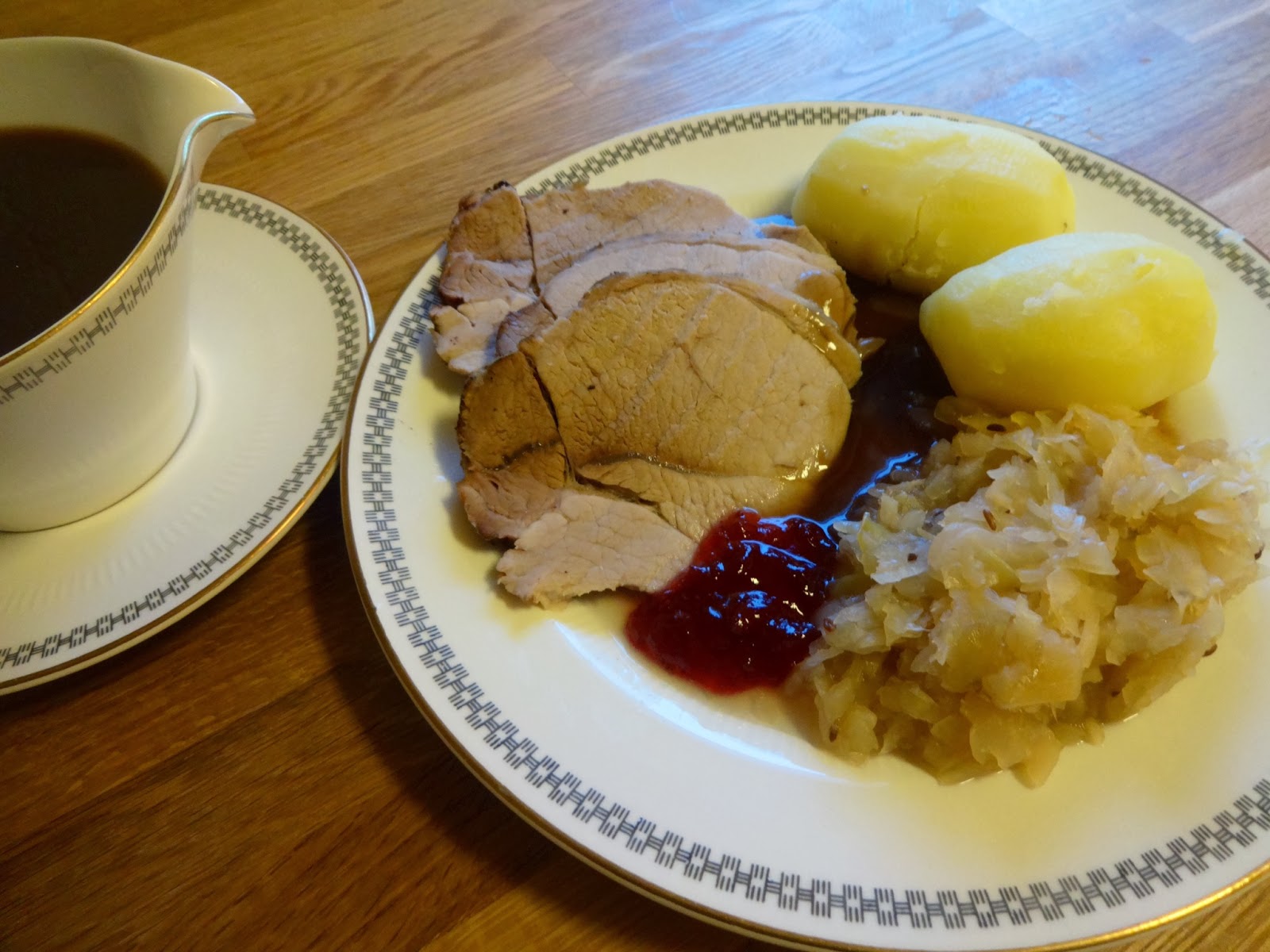 Edels Mat : Skinkestek - Svinestek - surret - med ben - uten ben ...