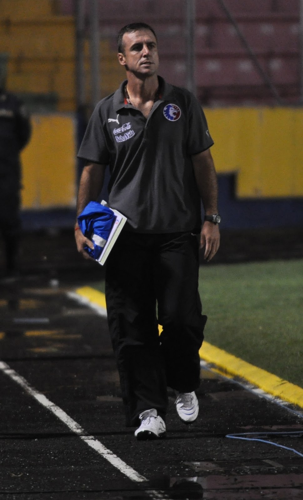 ESCENARIO DEPORTIVO: “Con este nivel es difícil que ganemos el clásico ...