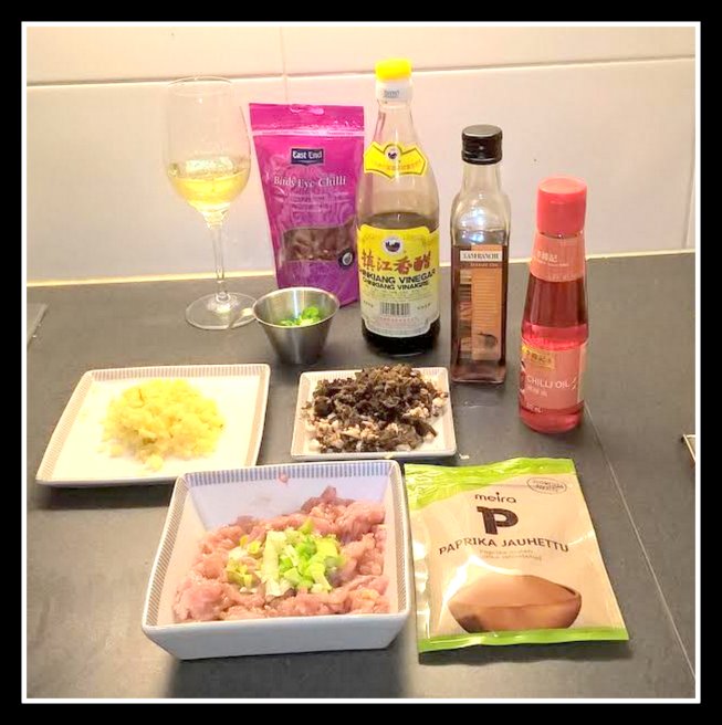 Peking keitto - Hot & Sour soup