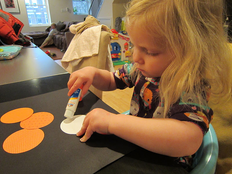 Not-So-SAHM: Bowl of Oranges: Cut Paper Chinese New Year Craft