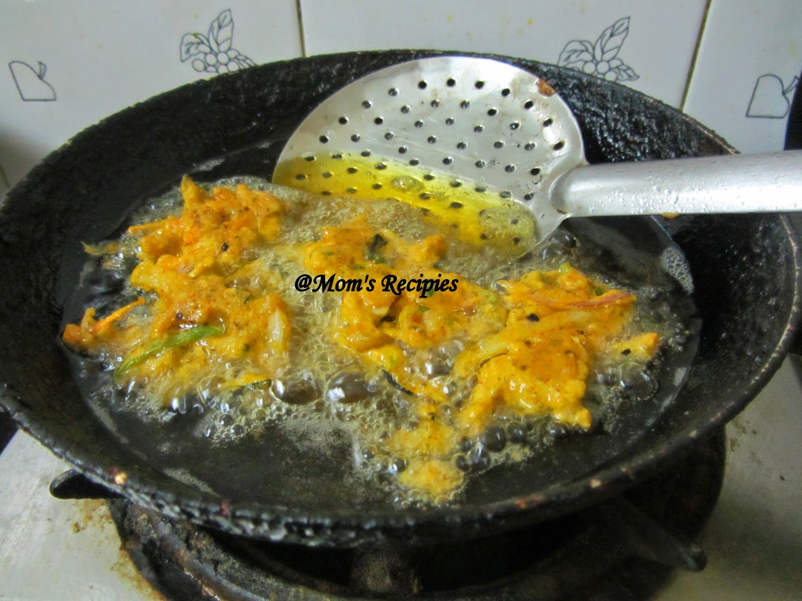 Mom's Recipies: Mix Vegetable Pakoras / Vegetable Pakoras / Mixed ...