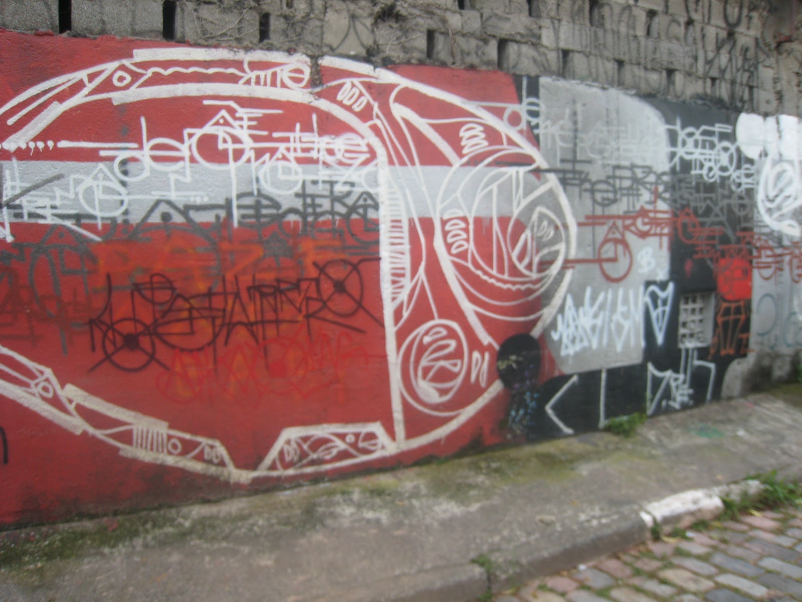 E2E -Street Art : Modern Alphabets: Pixação