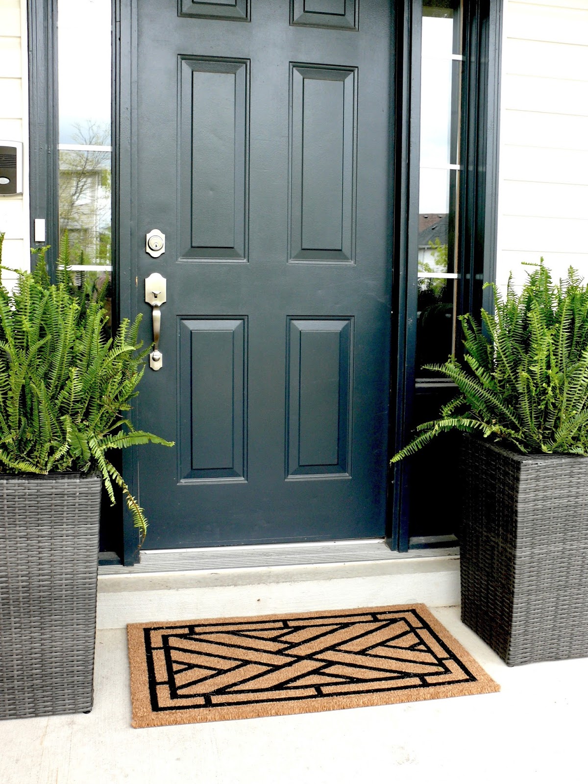 Front Door Makeover - Harlow & Thistle