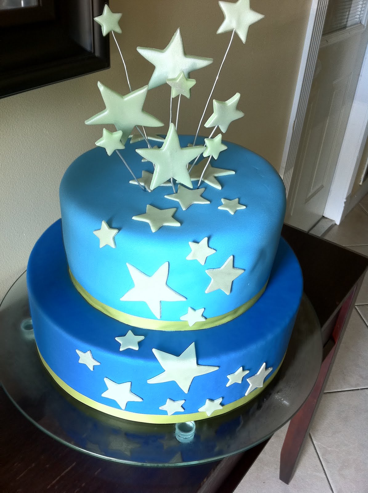 JJ Cakes and Co.: Stars Cake