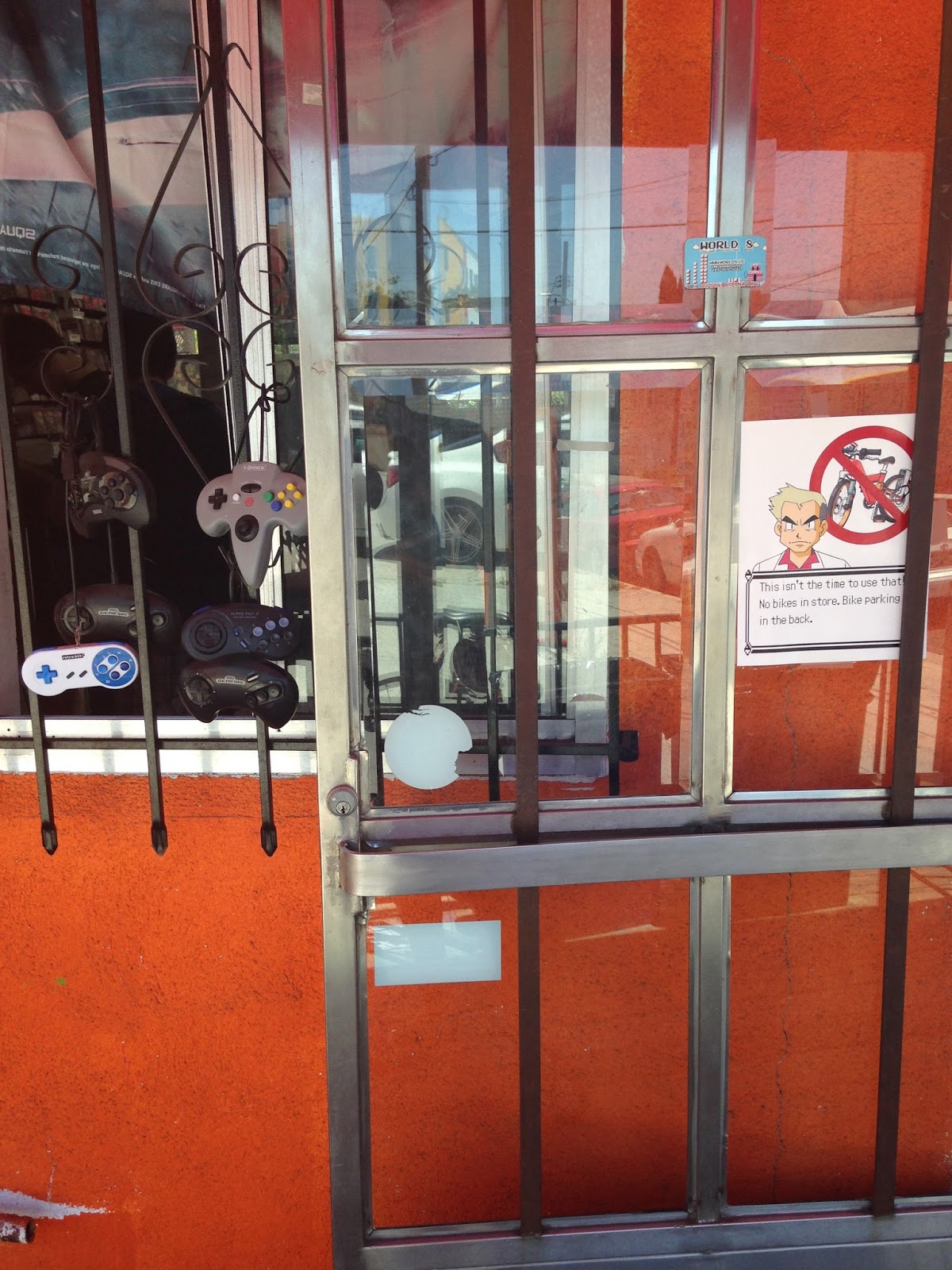 World 8 é a loja dos sonhos de qualquer gamer/retrô/geek - GameBlast