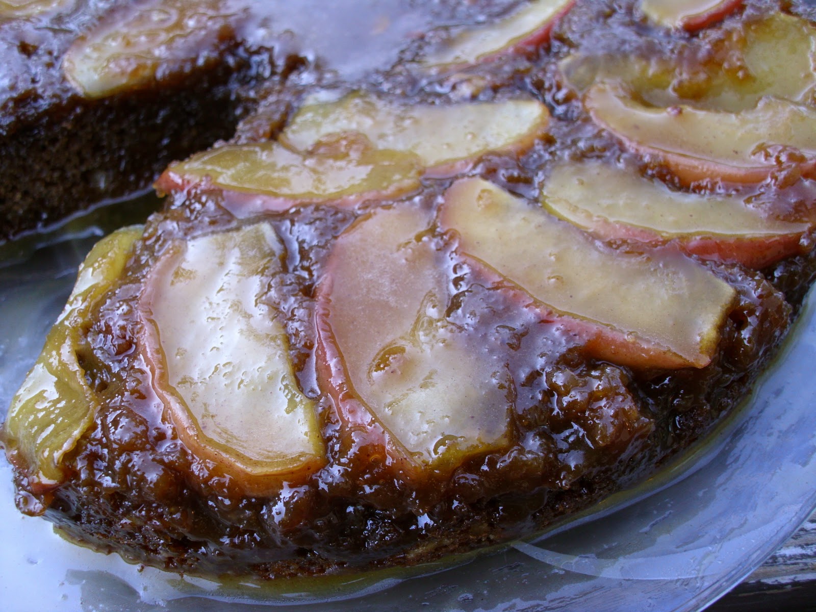 Nicole Richie Sticky Apple Cake Recipe - Banana-breads.com