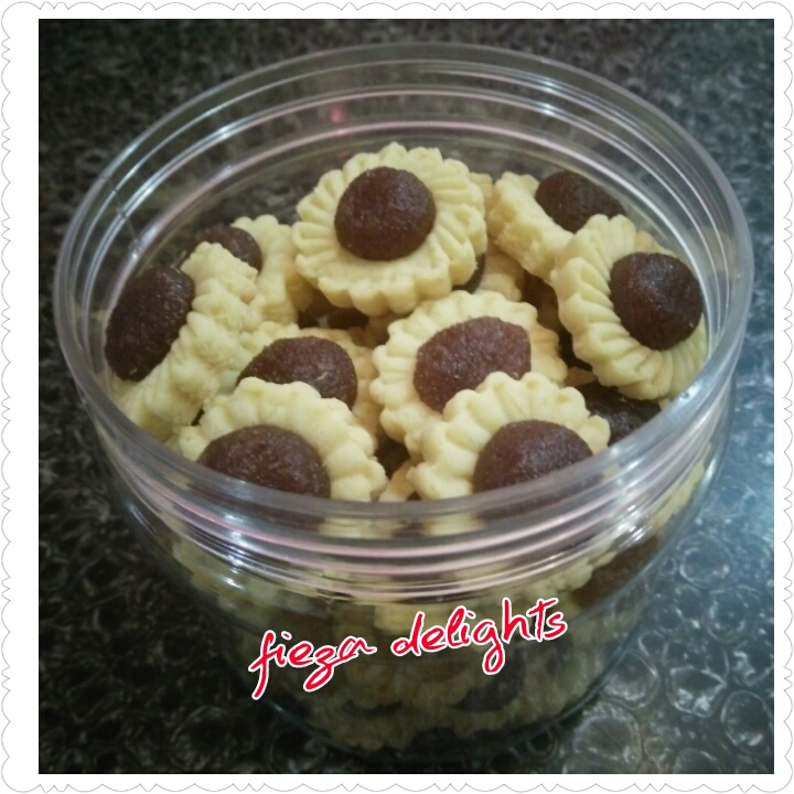 BISKUT TART BUNGA