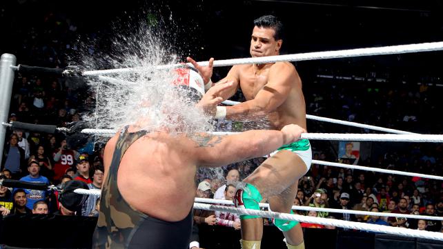 WWE In live!!!!: ALBERTO DEL RÍO & SHEAMUS vs BIG SHOW & DOLPH ZIGGLER