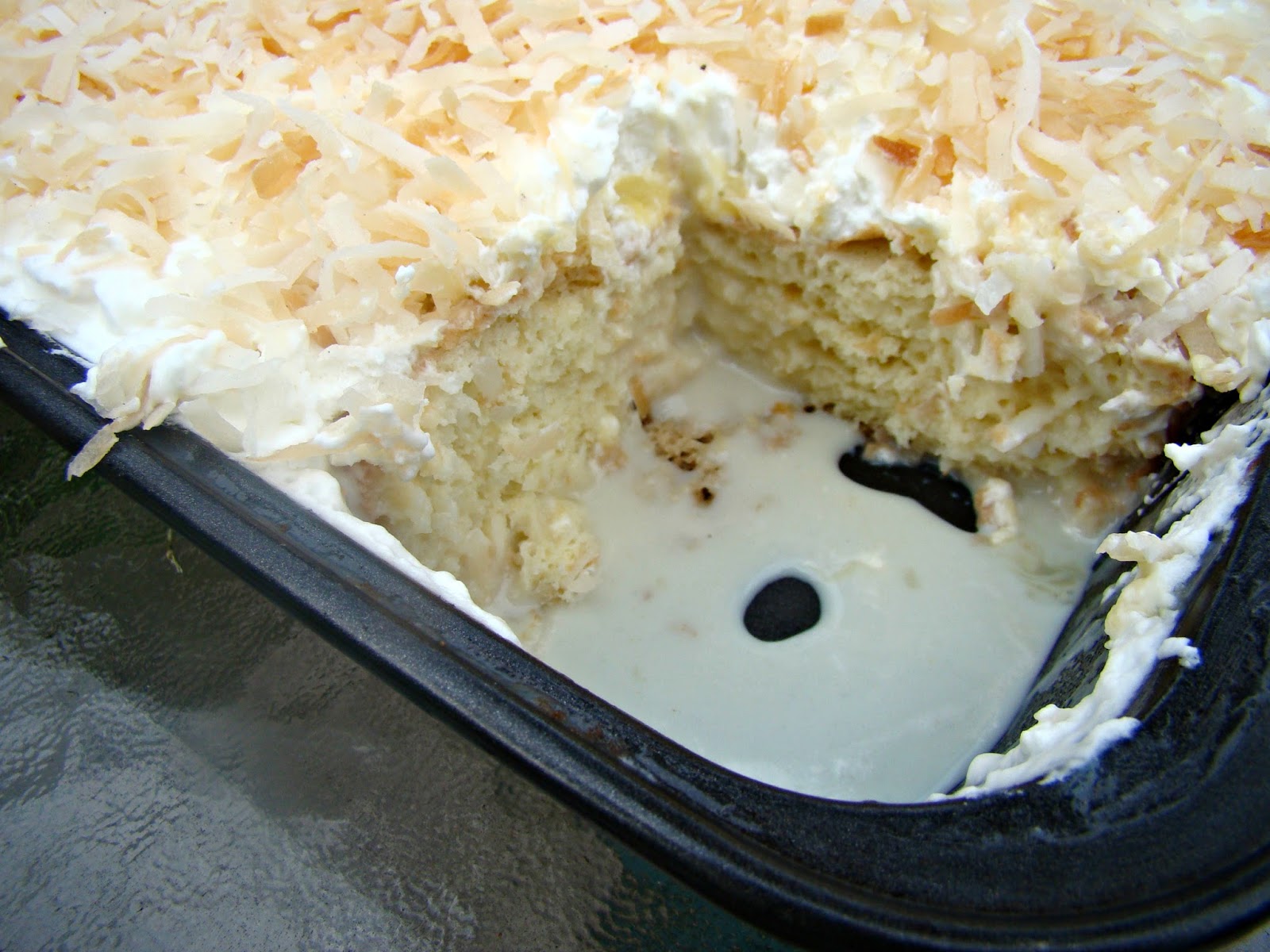 Cupcake Dreams and Paper Memories: Toasted Coconut + Lemon Tres Leche Cake