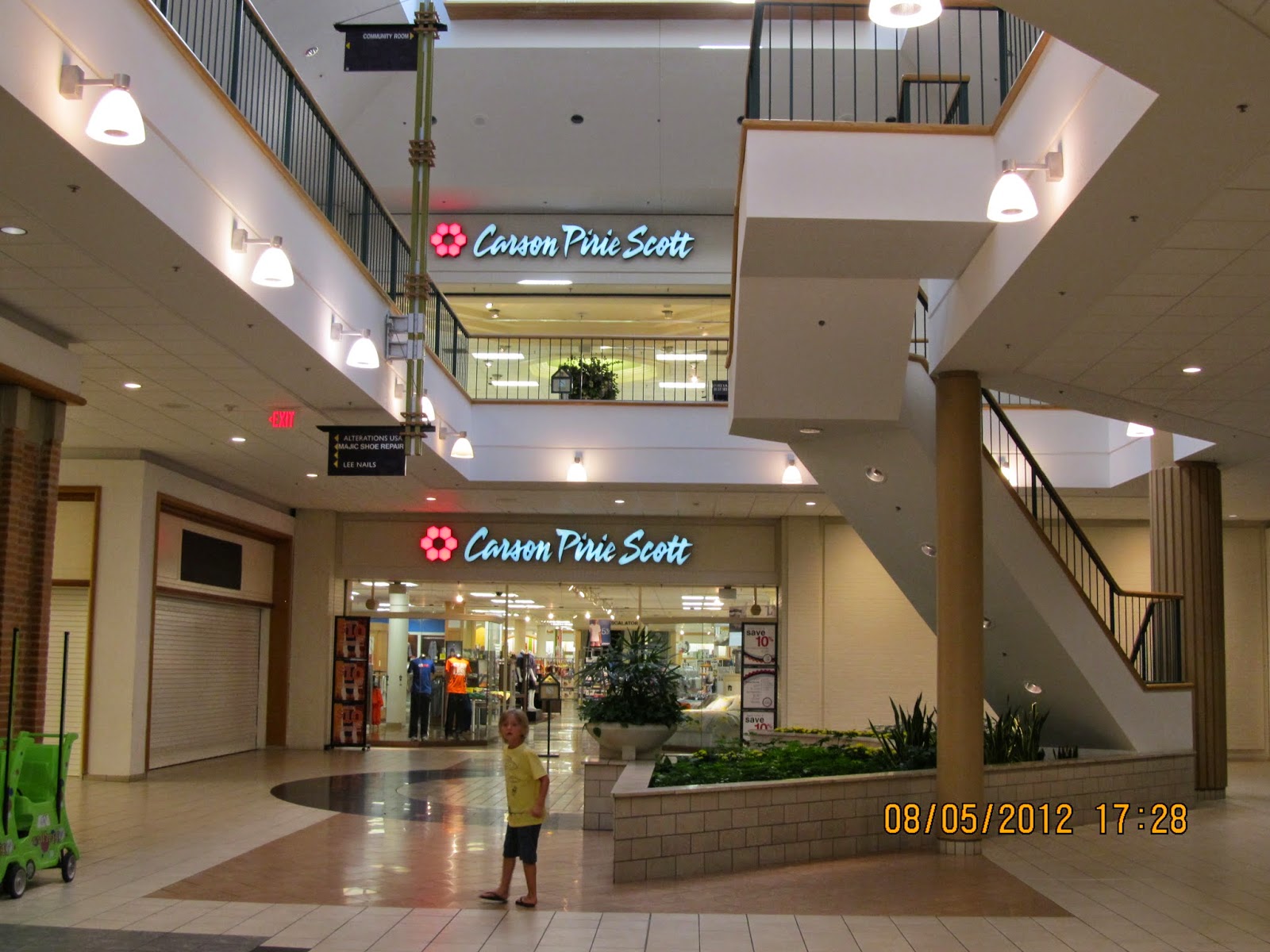 Trip to the Mall: Stratford Square Mall- ( Bloomingdale, IL)