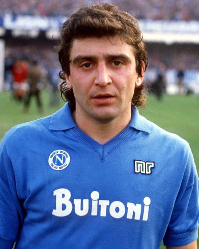 L'altro calcio. Storie di football e politica: Sotto due bandiere ...