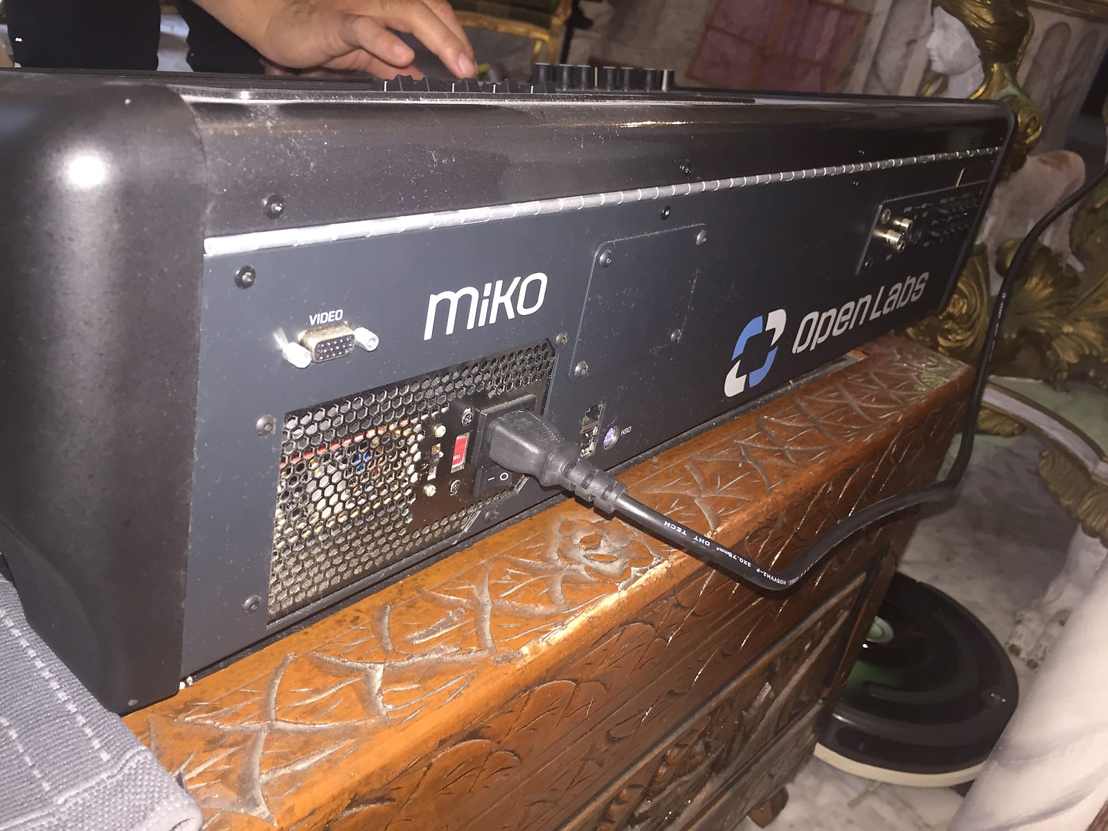 MATRIXSYNTH: Open Labs Miko LX 37 - Windows XP Computer Workstation ...