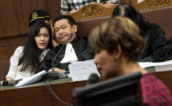 KASUS JESSICA MIRNA: EXPRESI JESSICA DALAM PERSIDANGAN