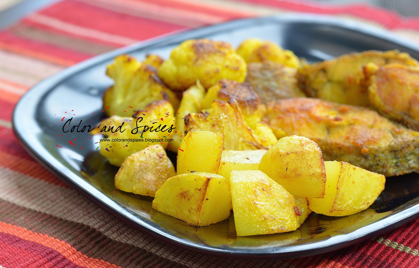 Color and Spices: Phoolkopi diye bhetki mach...Bekti fish with cauliflower