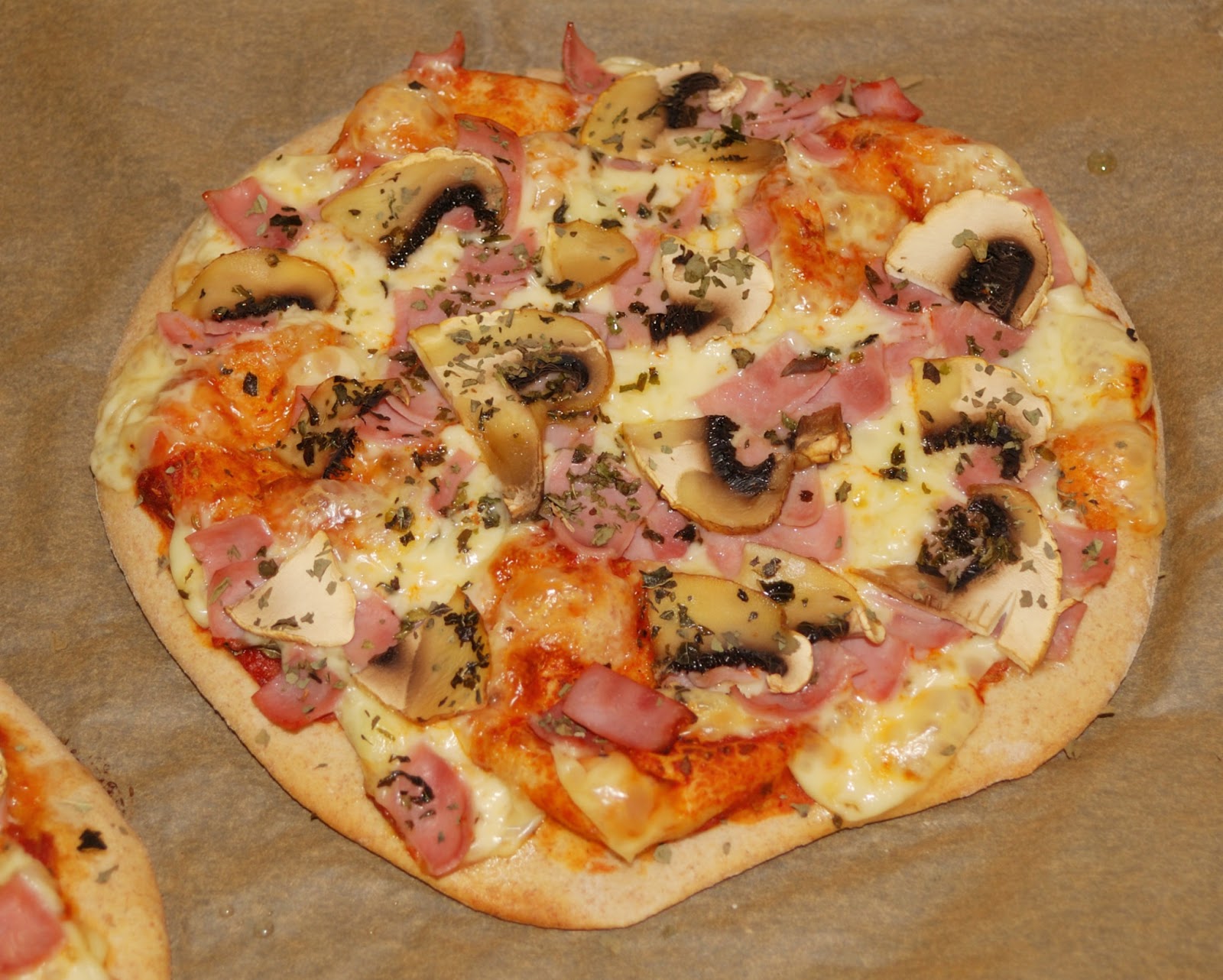 No' Muffins: Pizza med skinke og sjampinjong