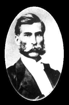 Cristina Fernández asciende en la memoria a Felipe Varela