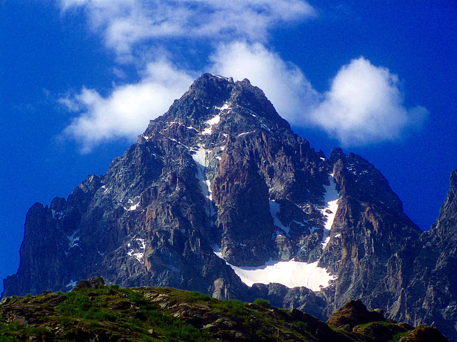 Verticale ma non troppo: Giro dei Laghi del Monviso