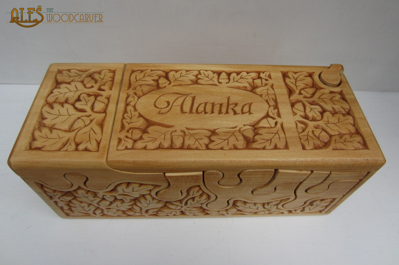 Ales the woodcarver: Chip carved puzzle box for Alana