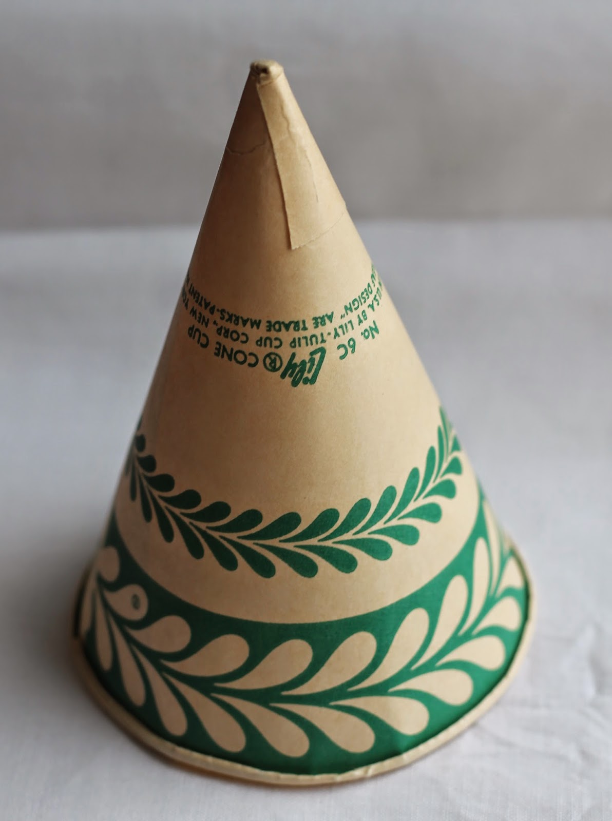 Helen and Her Daughters: Vintage Dixie cups