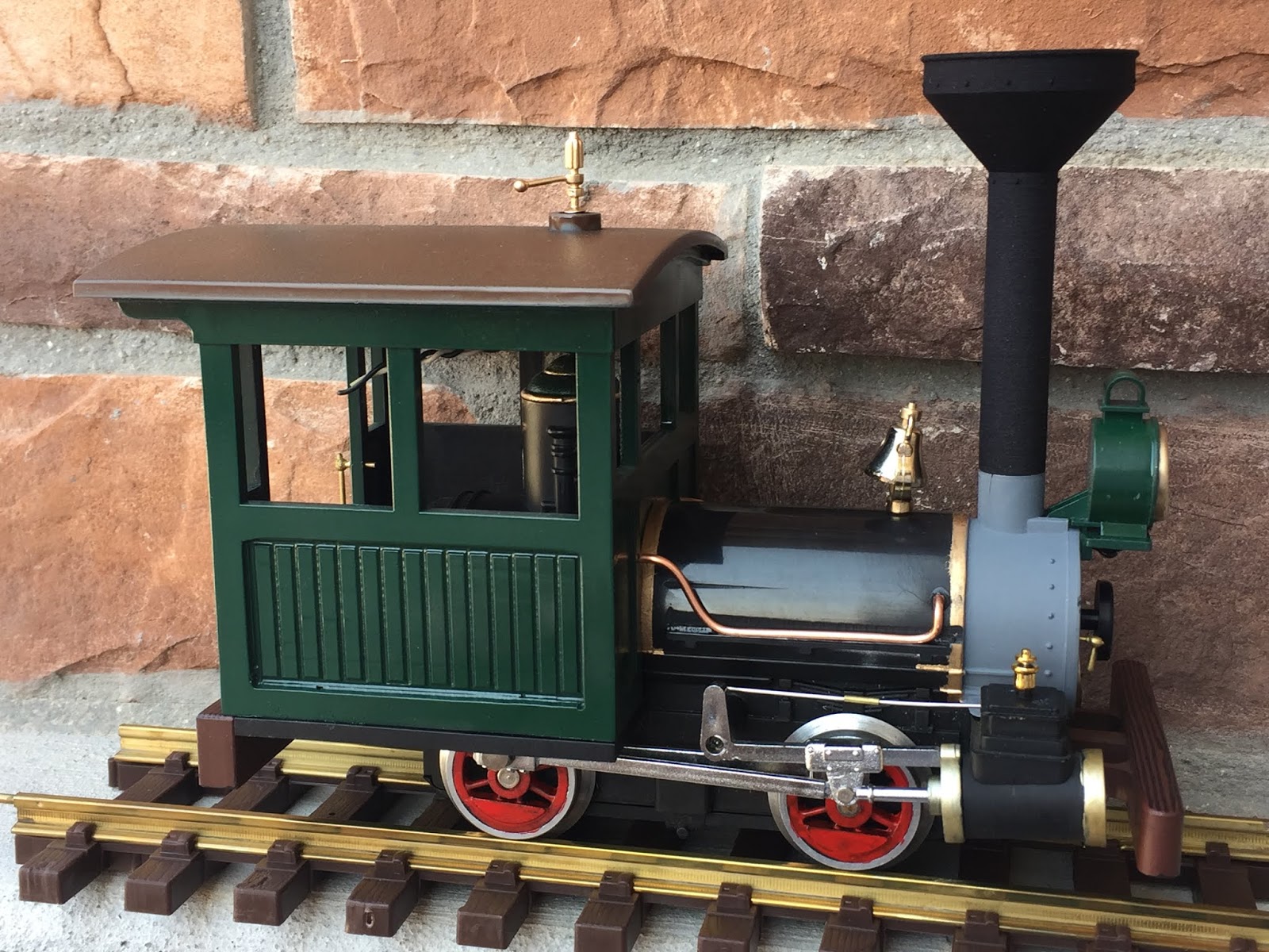 Nature's Wonderland Locomotive Kitbash