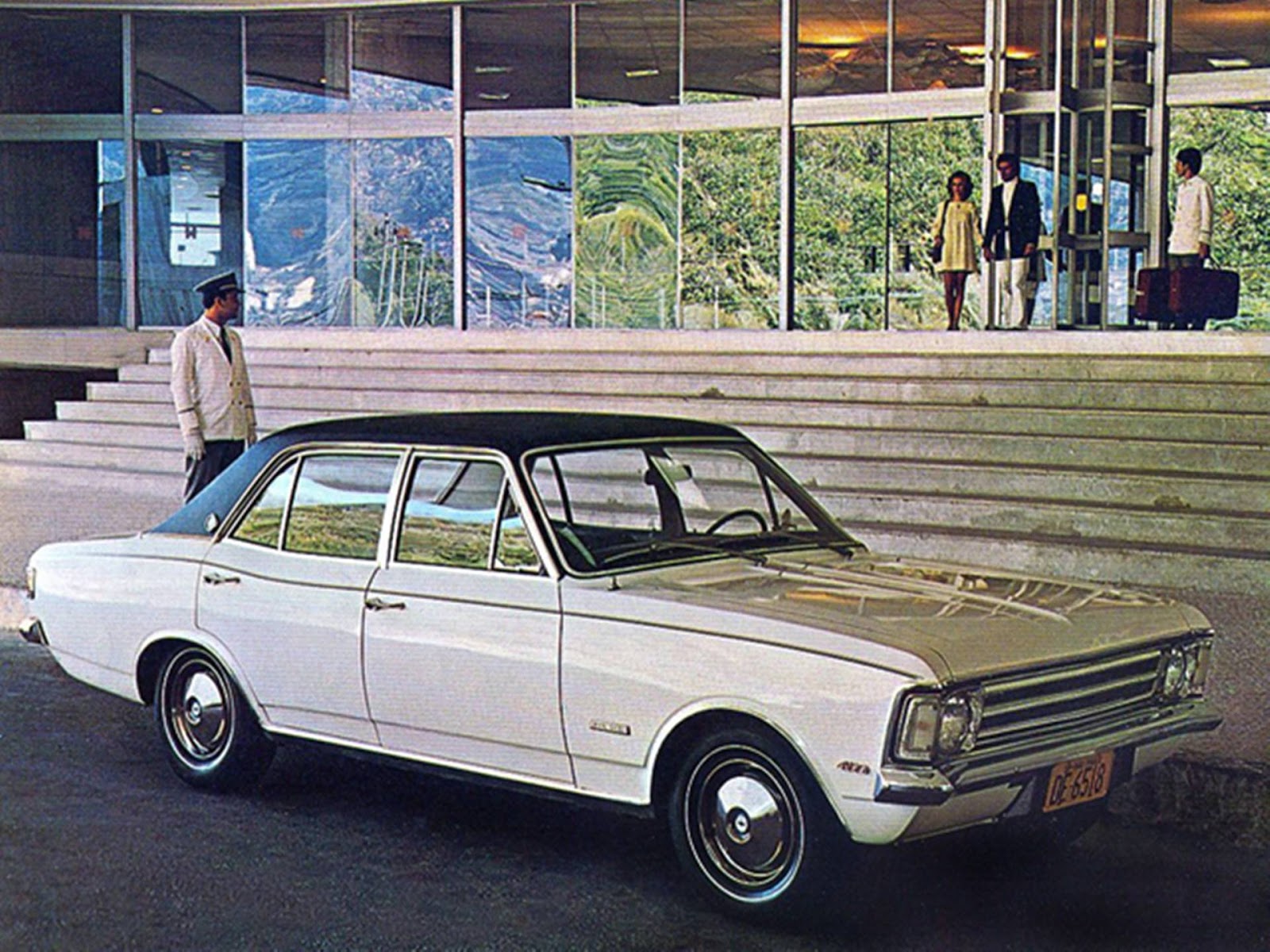 Há 50 anos chegava ao mercado brasileiro o Chevrolet Opala