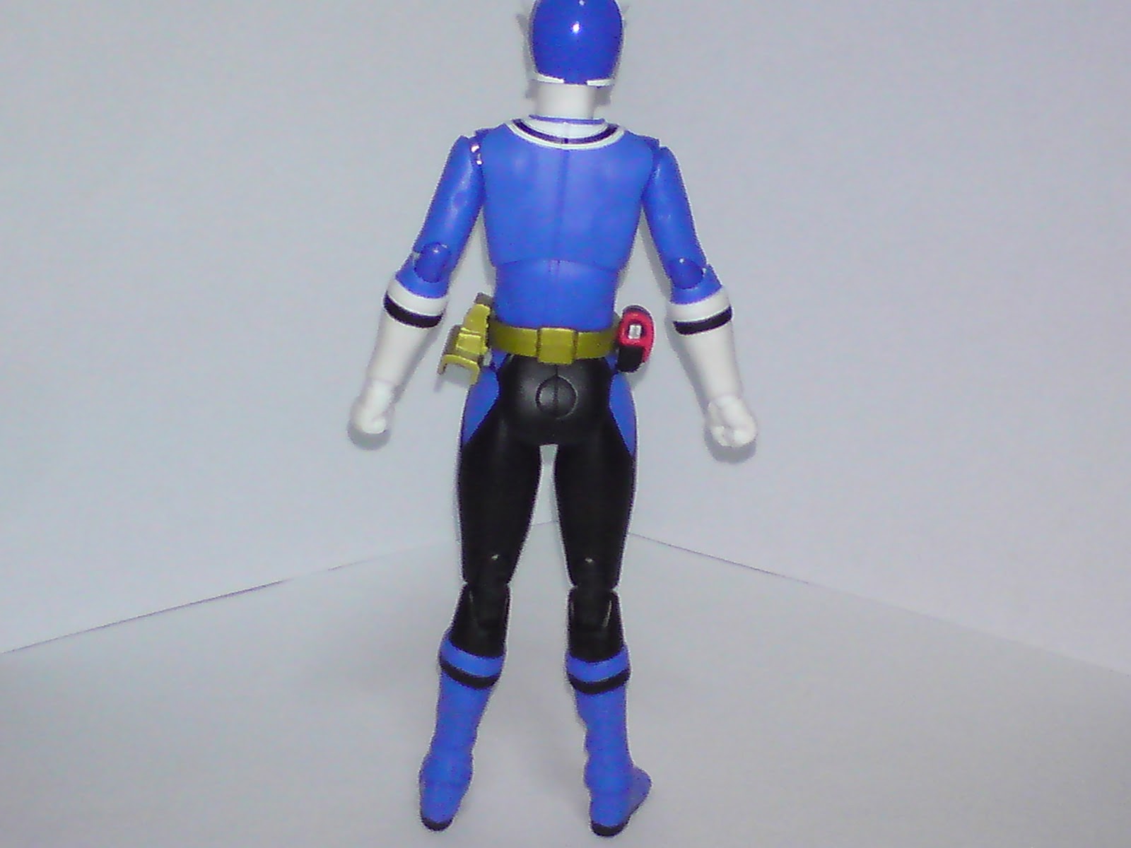 SH figuarts collection: SH figuarts Shinken Blue Review